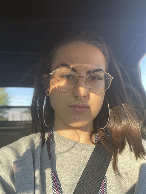 Just Stopping By To Say Hello 🤓 R Girlswithglasses