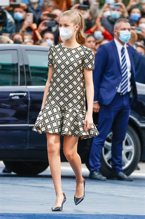 Photos Princess Leonors Outfits At The Princess Of Asturias Awards