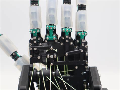Robotic Hand Moves Objects With Human Like Grasps Mirage News