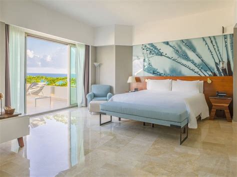 Live Aqua Beach Resort Cancun