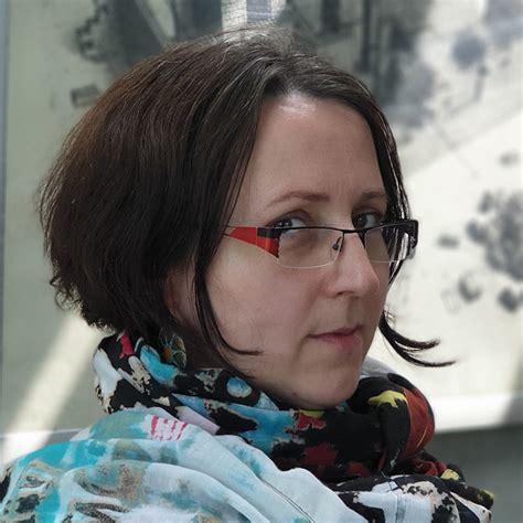 Anna Flaga Główny Projektant Graficzny Kierownik Działu Promocji I