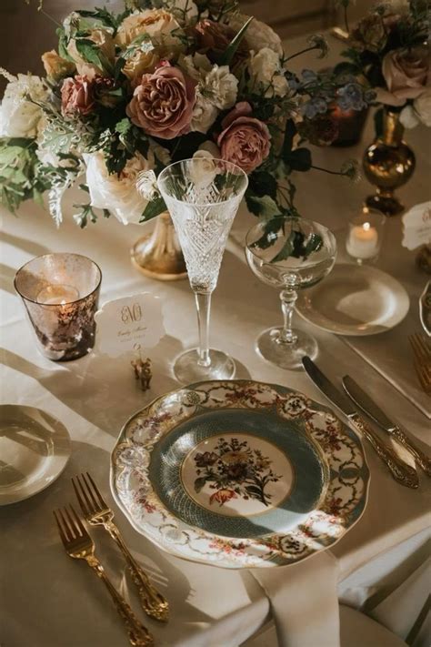 Pin By Damia On I Tuoi Pin Vintage Wedding Theme Vintage Wedding Decorations Vintage Wedding