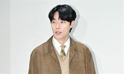 Ryu Jun Yeol Attends An Event For The First Time After A Love Scandal Vietnam Vn