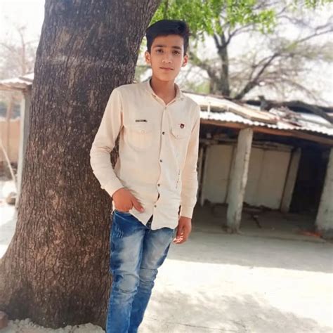 ᎡᎪØ ꕶᎪᎻᎪᏴ༻༆ Yadu1c Sahdev • Threads Say More