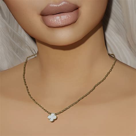 Luxe Clover Necklaces The Sims 4 Create A Sim Curseforge