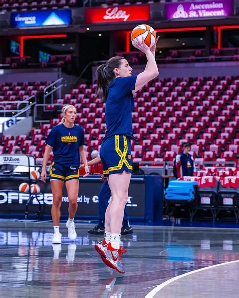 Caitlin Clark Nike Kobe 5 Protro Rookie Of The Year 2026