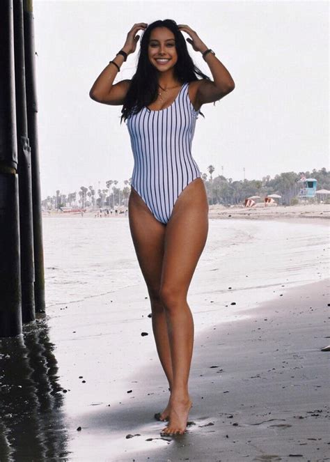 Gorgeous Long Legs Benninns