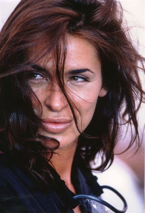 Claire Stansfield Celebrities Fashion Beauty