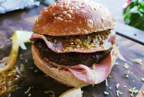 Ristorante T Bone Steak House In Atripalda Con Cucina Barbecue