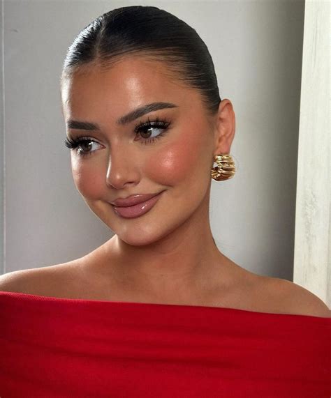 Pin By Meri Autio On Beauty Glam Makeup Look Classy Makeup Pretty