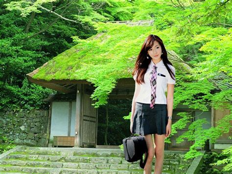 刘谦女友厉家菜传人王希怡人物电脑壁纸 52图片网