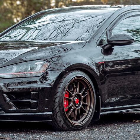 Konig Wheels The Red Accents On This Mk7 Gti Are On Point Hypergrams