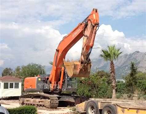 Аренда гусеничного экскаватора Hitachi Zx280 5g в Москве и области