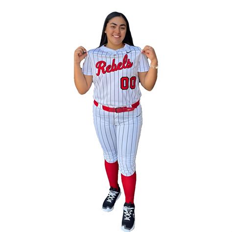 Ariana Martinez Shop Ariana Martinez Nil Apparel