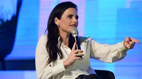 נערים שרפו תמונה של איילת שקד וניצנה דרשן לייטנר סמוטריץ הסית נגדי ערוץ 7