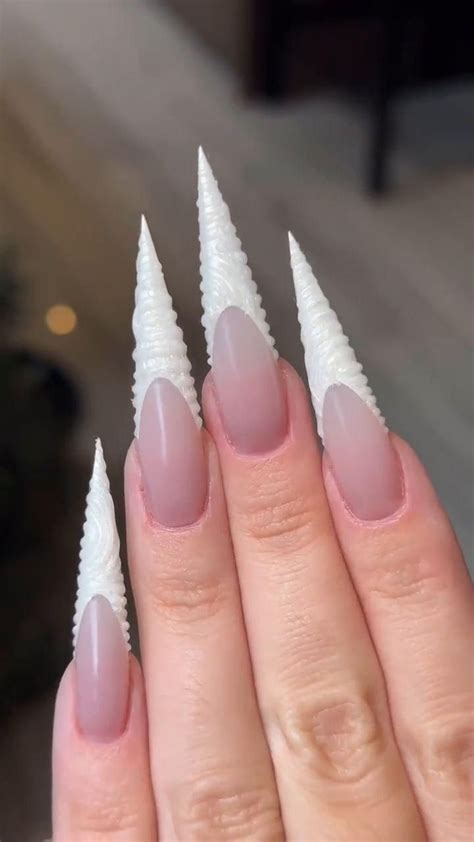 White Stilettos 🤍 These Stiletto Nails Are Serving Sharp Chic Vibes