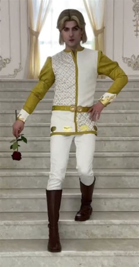 Pin By Elizabeth Sanchez On Darelyn Y Chaguito Shrek Costume Unique