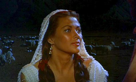 Yvonne De Carlo Went From Starlet To Monster
