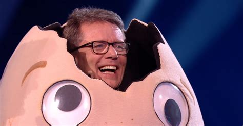 The Masked Singer Davina Mccall Brought To Tears As Nicky Campbell Is