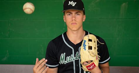 Andrew Gette Mounds View Pitcher Is All Minnesota Player Of The Year