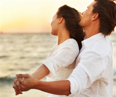 An Introvert Dating An Extrovert A Survival Guide