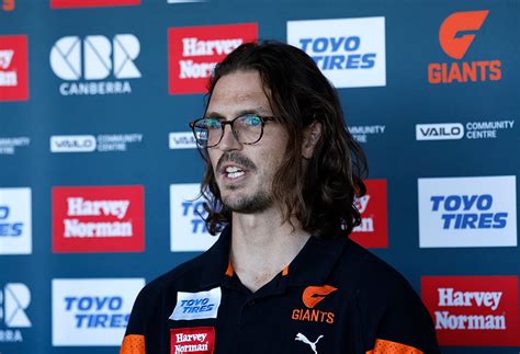 Giants Co Captain Phil Davis Retires • The Western Weekender