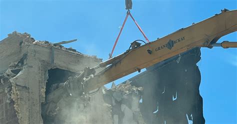 Explosive Demolition Controlled Destruction For Large Scale Structures