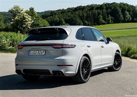 Cayenne Gts Standard Equipment At Tracey Parmelee Blog