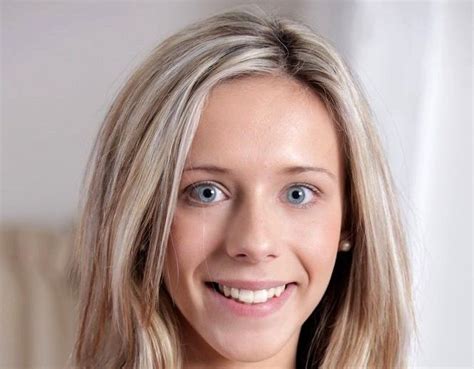 Tracy Smile Biography Wiki Age Height Career Photos And More In 2025 Glamour Modeling