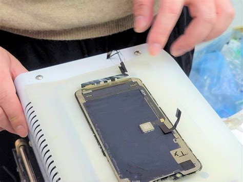 Iphoneの割れたガラスのみの交換方法｜iphone・ipadの即日修理・高価買取なら【スマホ修理ドクター立川店】へ