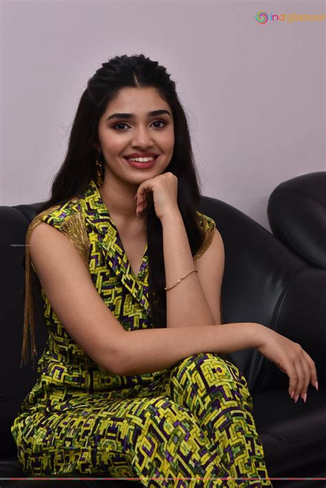 Krithi Shetty Actress Hd Photosimagespics And Stills