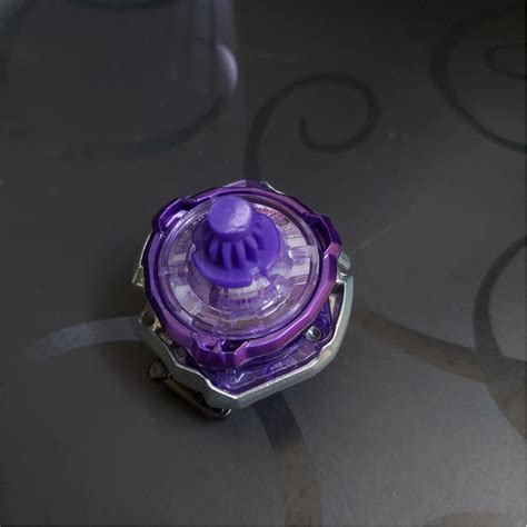 Takaratomy Beyblade X Shark Edge Purple Used