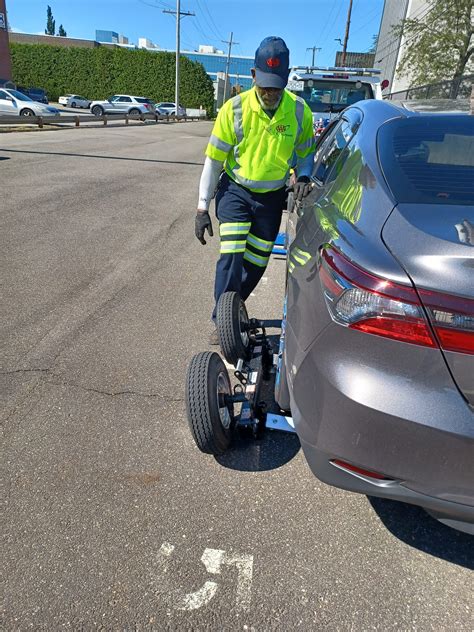 Inside A Aaa Roadside Assistance Call Your Aaa Network