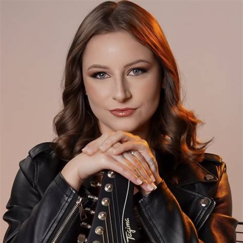 LARISSA RICH Cantora Larissarich On Threads