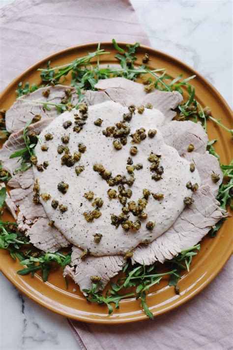 Vitello Tonnato Italiensk Ret Med Kalvekød Og Tunsauce