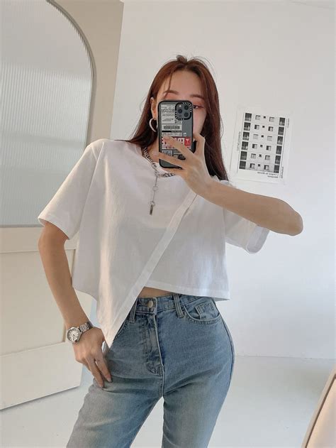 봄 여름 20대 여성 데일리 스트릿패션 유니크룩 빅사이즈 밑단 언발 크롭 반팔 티셔츠
