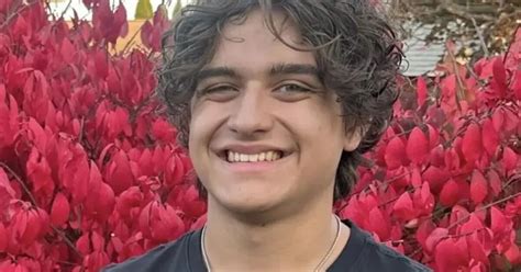 Un Chico De 17 Años Muere Mientras Participaba En Un Desafío De Tiktok