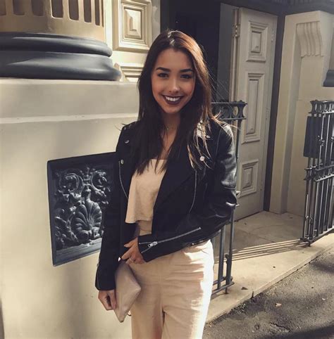 Profil Dan Biodata Annisa Rawles Lengkap Dengan Foto Terbarunya