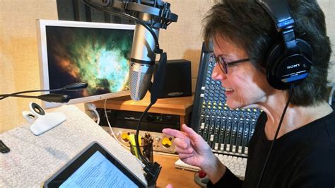 How One Woman Unexpectedly Became The Voice Of Siri Howstuffworks
