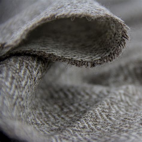 Skye Weavers Lambswool Wrap Dark Crottle