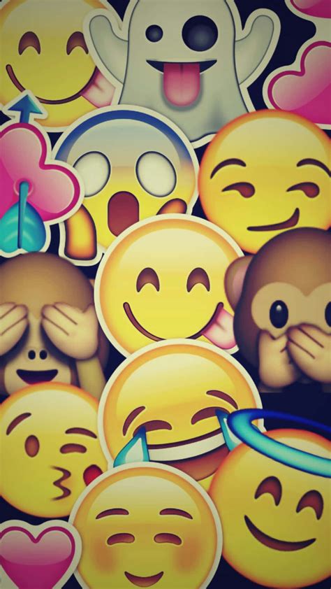 100 Cute Emoji Wallpapers