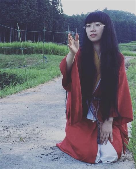 Pin By El On Ichiko Aoba Pretty People Celebs Silly Girls