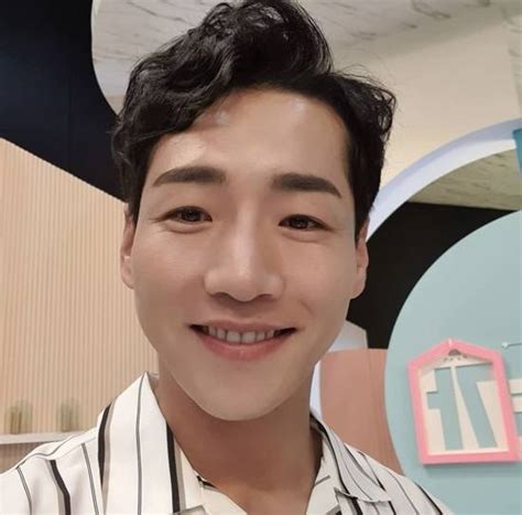 P씨에게 성추행당해박군 측 폭로 사실무근 법적대응 간다 사회 기사 더팩트