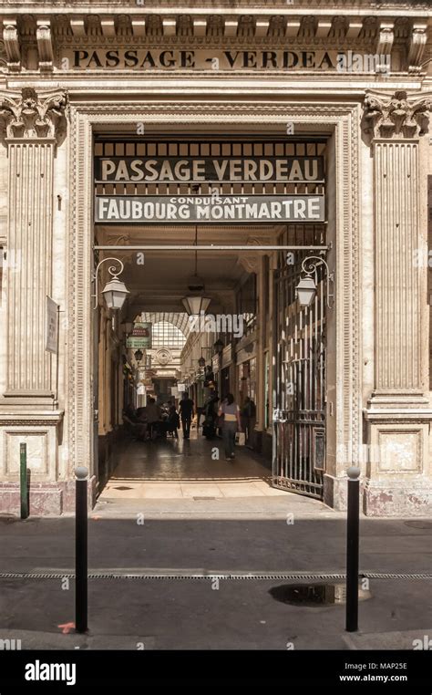 Passage Verdeau Paris France Entrance To The Covered Passage With