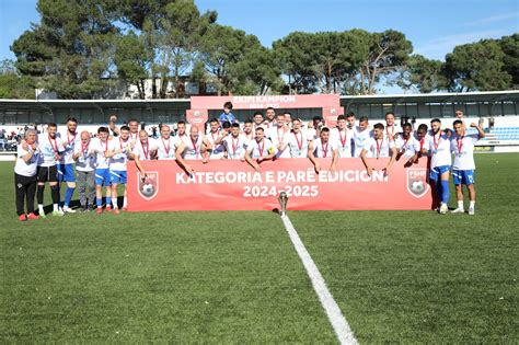 Speciale Nga Kategoria E 3 Të Në Superiore Vora Një Histori Suksesi