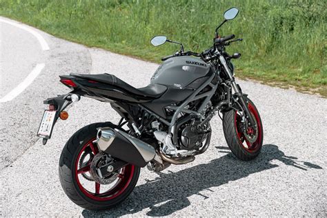 Suzuki Gsx 8s Vs Suzuki Sv650