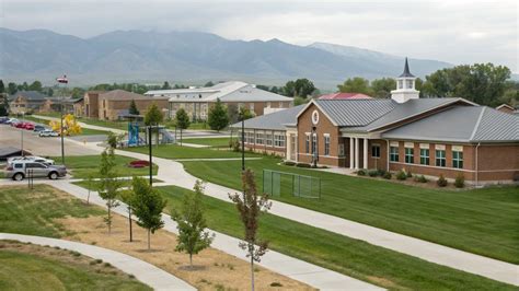 Pros And Cons Of Living In Mapleton Utah