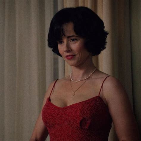 Happy Birthday Linda Cardellini 🥂 Lindacardellini Madmen