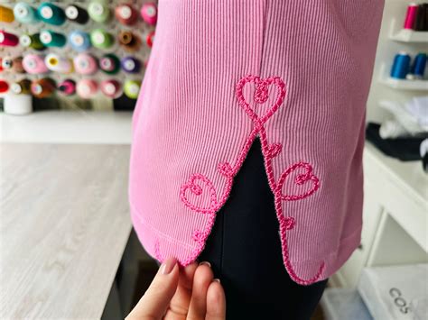 Hearts Split Side Seam Cutout Side Bow Machine Embroidery Designs