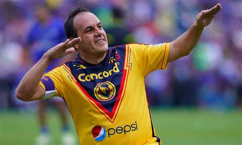 Cuauhtémoc Blanco El Irreverente Y Pelado Que Conquistó Al América Punto Medio